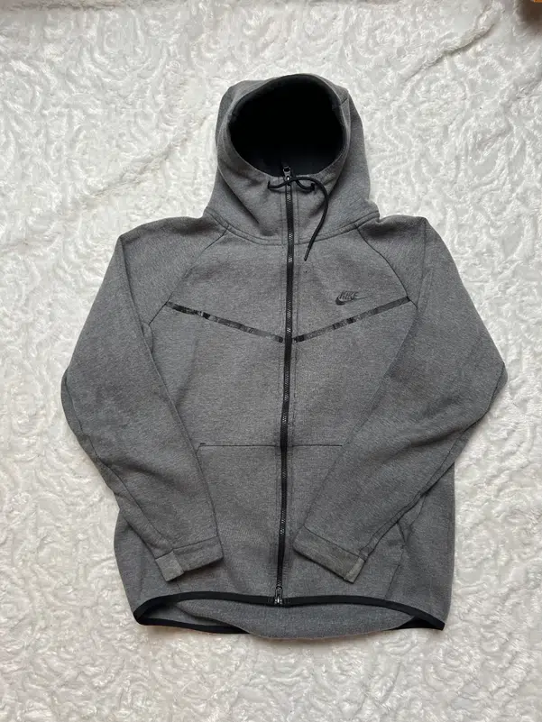 Voggt - buy Nike tech fleece | l | Male