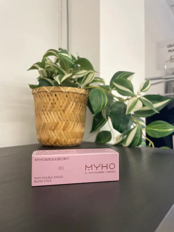 Voggt - buy MYHO PUFF DOUBLE ENDED BLUSH STICK