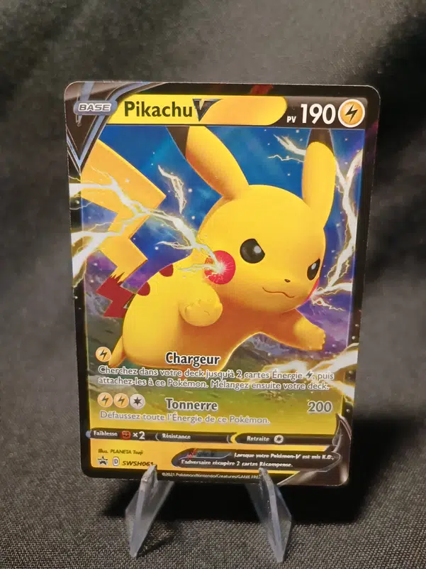 Voggt - buy Pikachu V - Promo - SWSH061